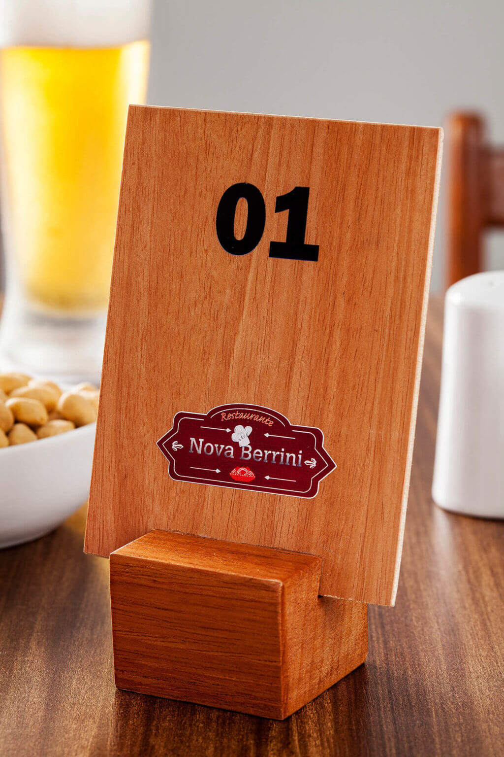 Display de Mesa Personalizado – Menuart: Excelência em Cardápio